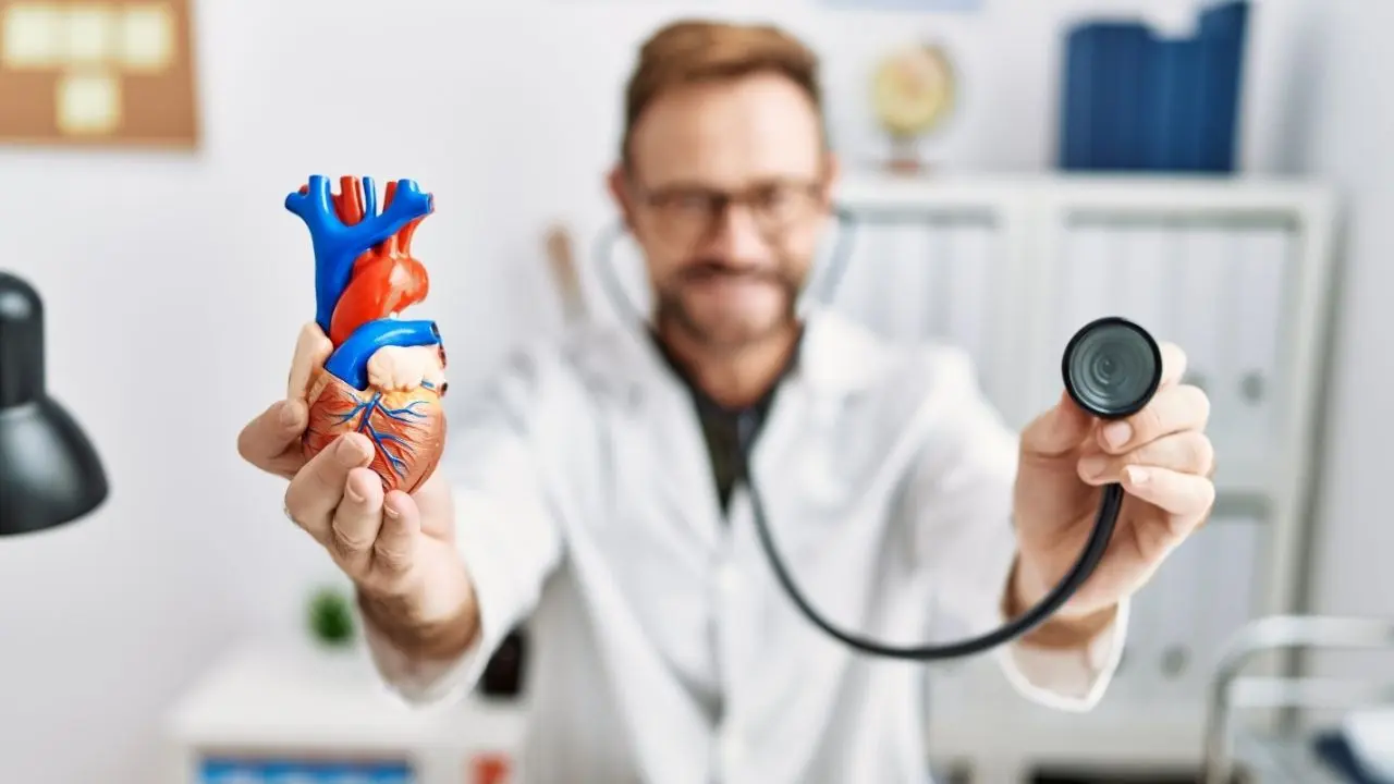 Kalp Pili (Kardiak Pacemaker) Nedir? Nasıl Yapılır ve Kimlere Uygulanır ...